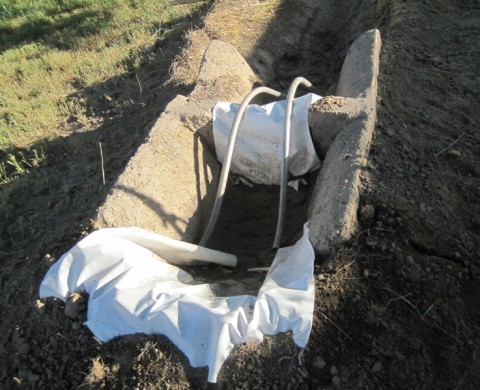 Learn to set irrigation siphon tubes ‹ Legacy of the Plains Museum